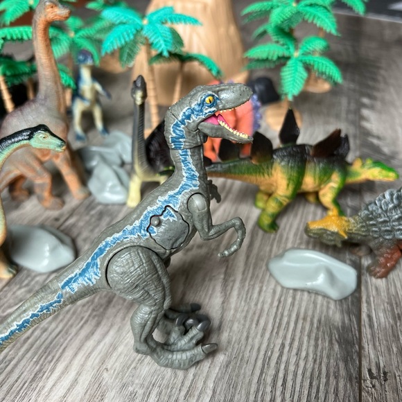 Animal Planet | Toys | Dinosaur Activity Set Assorted | Poshmark